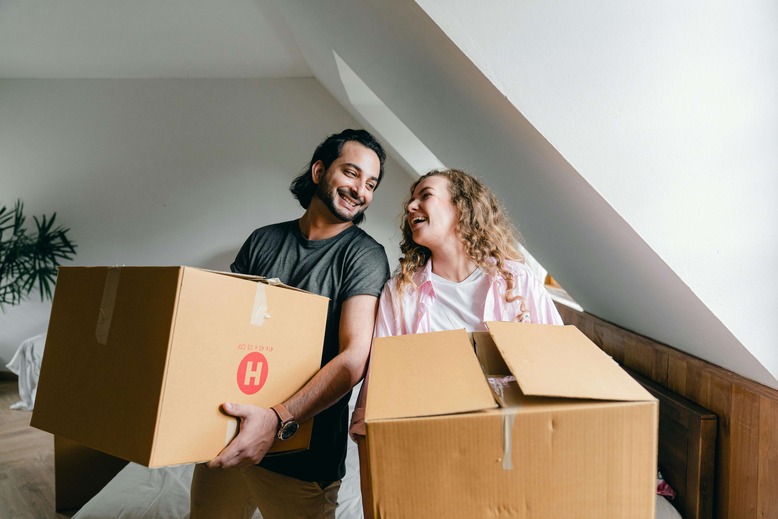 How to Plan a Move: Moving Checklist and Timeline